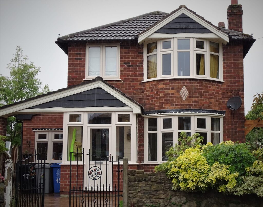 UPVC Windows Urmston | Quadrant Windows | Instant Quote